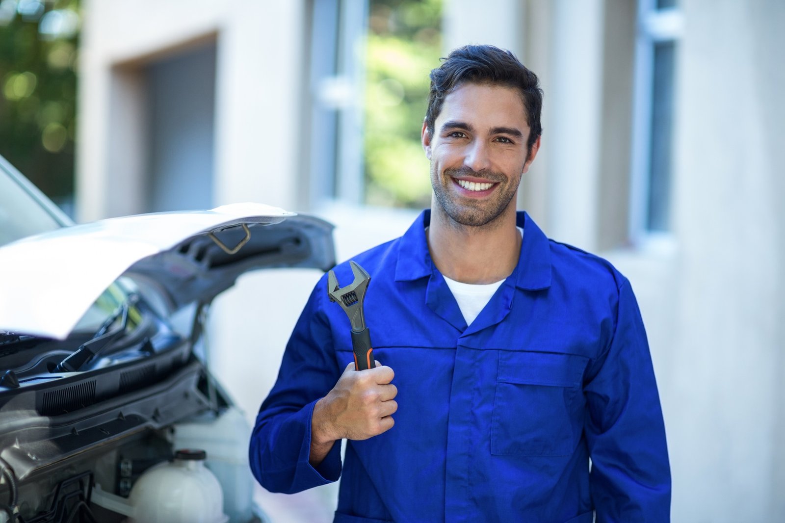 The Benefits Of Hiring A Professional Mechanic